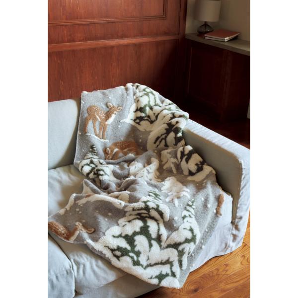 ≪約105×155cm≫ ビエラ マルチカバー〈フォレスタ〉 ソファーカバー ディノス dinos 人気 おしゃれソファやベッドに置くだけで、お部屋が華やかで楽しい印象に変わるキュートなバンビ柄。ウールを圧縮してフェルト状にし、軽いのに風を...