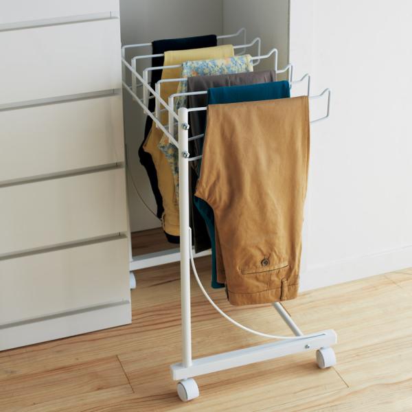 パンツ＆ジーンズハンガーラック 6本掛け 幅52cm 衣類収納 押入れ クローゼット収納 ディノス dinos 人気 おしゃれ使用例：ホワイト 6本掛け 幅52cm（お届け商品）パンツを綺麗に収納できる専用ハンガーラック引き出しのパンツが見...