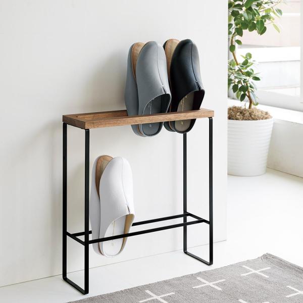 ラバーウッド スリッパラック 8足用 下駄箱 玄関収納 スリッパラック ディノス dinos 人気 おしゃれ玄関をおしゃれに見せる、シックな木目×ブラックのデザイン。スリッパで人気のルームズも入る仕様です。■高級感を演出するラバーウッド天然...