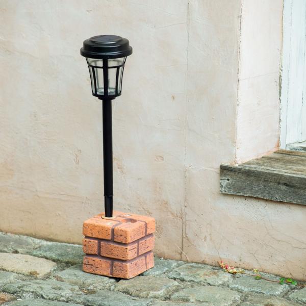 フェンスにもシェードにも 重り石2個組 ガーデニンググッズ ディノス dinos 人気 おしゃれオブジェみたいにお洒落なレンガ調。シェードやタープのヒモを結んで固定したり、スティックタイプのライトを挿したり、しっかり5kgの重さでいろいろ活...