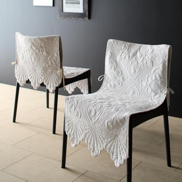 コットンキルト Shella/シェルラ チェアカバー（1枚） 約50cm×150cm ソファーカバー チェアカバー 椅子カバー 座椅子カバー ディノス dinos 人気 おしゃれ2辺にあしらった特徴的なスカラップが美しく大人気のキルトシリー...