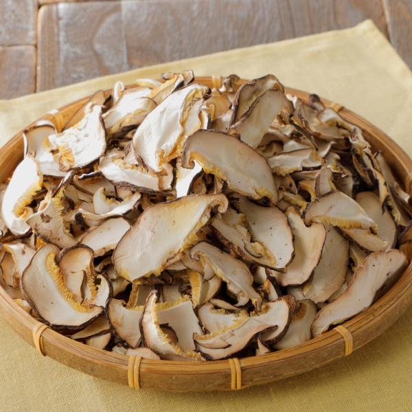 【簡単便利】宮崎産原木椎茸スライス 100g 野菜 果物 冷凍野菜 冷凍フルーツ  ディノス ディノス dinos 人気 おしゃれ【こだわりの原木栽培椎茸】宮崎県で栽培された原木しいたけを新鮮なうちにスライスして乾燥加工した商品です。原木栽...