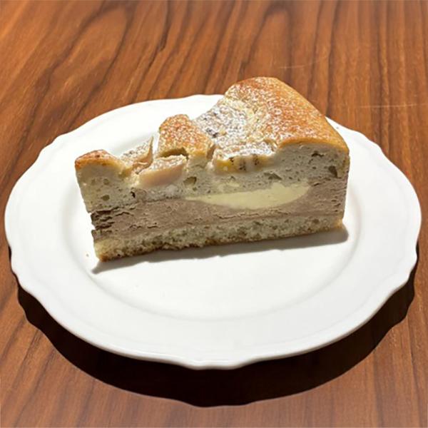 珈琲クリームのバナナケーキ ６個 （カット済） プロユース デザート ディノス dinos 人気 おしゃれ■手作り感のあるバナナケーキバナナ果肉入りのスポンジに、コーヒークリームをサンド。さらにアクセントに、ケーキ中央にバナナクリームを入れ...