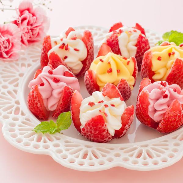【母の日ギフト】博多あまおう 花いちごのアイス（3種 計7個）※メッセージブーケ付 スイーツ お菓子 アイスクリーム シャーベット 氷菓 ディノス dinos 人気 おしゃれ花のように開いた博多あまおうの中に練乳、イチゴ、マンゴーの3種類の...