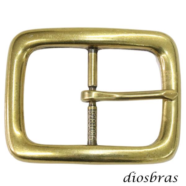 交換用のバックルで　バックル部分の販売です。シンプルながら飽きの来ない使い勝手重視のバックルです。肉厚金属なので安っぽくなく長くご愛用できる丈夫な作りです。カジュアルベルト用に服飾メーカーで使用される商品でいわゆるファッションアイテムとして...