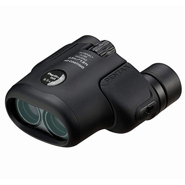 ピント合わせ最短約50cm。一般的なバードウォッチングやスポーツ観戦等の用途に加え、ごく近距離での生物観察や博物館、美術館の展示物なども楽に見ることができるコンパクトタイプの双眼鏡。シリーズ初の防滴構造を採用。さまざまな環境での使用に対応し...