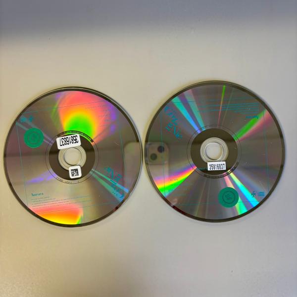 ※ディスクのみの販売となります。ジャケット・歌詞カードはございません。※再生確認済。原盤・正規品。オリジナルビニールケースに封入してお送りします。【収録曲】character葡萄defectionasuraasphyxia (piano v...