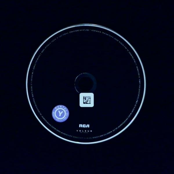 ※ディスクのみの販売となります。ジャケット・歌詞カードはございません。※再生確認済。原盤・正規品。オリジナルビニールケースに封入してお送りします。英・サウステンド出身の5人組バンド、ナッシング・バット・シーヴスのデビュー・アルバム。衝動と静...