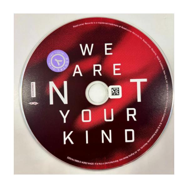 ※ディスクのみの販売となります。ジャケット・歌詞カードはございません。※再生確認済。原盤・正規品。オリジナルビニールケースに封入してお送りします。アイオワが産んだ猟奇趣味的激烈音楽集団、スリップノットが、通算6枚目となるアルバムをロードラン...