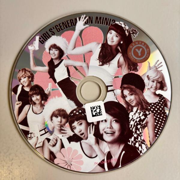 ※ディスクのみの販売となります。ジャケット・歌詞カードはございません。※再生確認済。原盤・正規品。オリジナルビニールケースに封入してお送りします。【収録曲】1.フッ (Hoot)2.私のせいなのね (Mistake)3.仲良し (My Be...