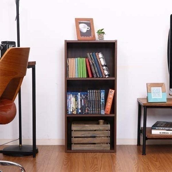 便利な3段収納ボックス。ネジ穴の見えないすっきりデザイン！工具不要なので1人で簡単に組み立てが出来ます。【ご注意】※中棚の位置の変更はできません。※本体をタテ置きの場合、A4タテサイズは収納できません。本体をヨコ置きにした場合は収納可能です...