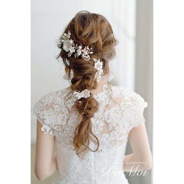 Bridal Accessories Dis Moiブライダル アクセサリーズ ディモアヘアコーム ≪HC-14≫大ぶりなフラワーモチーフとクレイフラワーの組み合わせが特別な存在感を放つヘッドドレスです。3ピースセットになっていますので、コ...