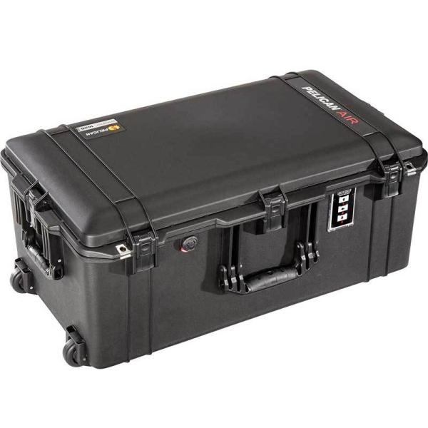 ペリカンエアーは従来品に比べて最大40%の軽量化を図りながらも、軽量さと頑丈さを巧みに融合させた革新的なシリーズ製品です。