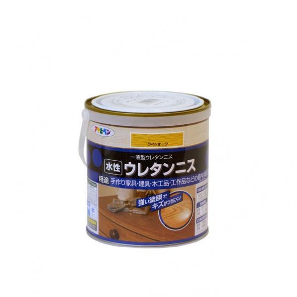 ●特徴: 着色と美しいツヤ出しが同時にでき、木目を生かしたきれいなツヤに仕上がります。 塗膜は肉持ち感が良く、耐久性に優れています。 臭いが少なく、塗りやすい水性タイプです。 ●用途: 手作り家具・建具・木工品・工作品などの屋内木部・無垢木...