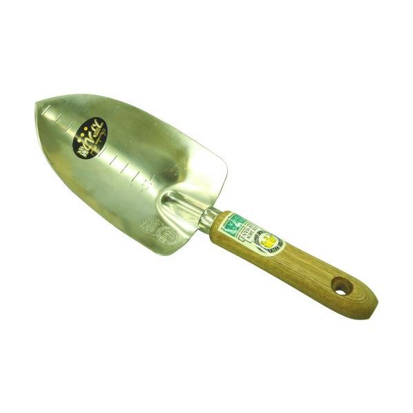 ■特徴 頭部はステンレス製なのでサビにくいです。 球根の植え付け深さを計測できる目盛付きです。  ■用途 花壇、プランターの土入れや肥料やりに。  ■仕様 全長280mm 先幅85mm 頭部長さ150mm 頭部板厚1.2mm  ■材質 頭部...