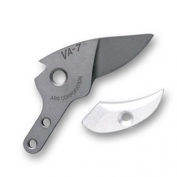 ●VA-7Z用替刃セット。 ●セット内容:切刃、アンビル、センターネジ・ナット、ゆるみ止め金具・ネジ、刃止めネジ・ナット、アンビル固定ネジ ●刃長:35mm ●重量:60g ●パッケージサイズ:245×70×15mm ●パッケージ重量:70...