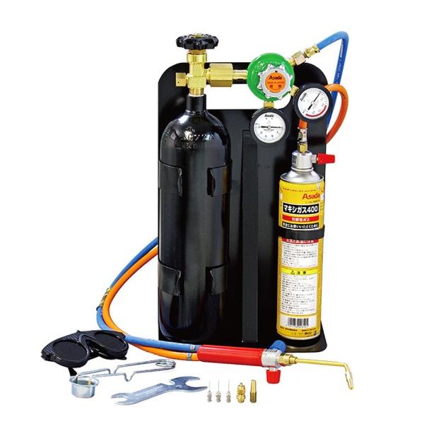 ■特徴 酸素と高性能マキシガス400を使用する3100℃の高温度バーナです。 ろう付けがスピーディに行えます。 小さな炎に調整できるため、狭い現場や補修工事に最適です。 逆火防止器付きです。 軽量8kgでラクに現場移動ができます。  ■用途...