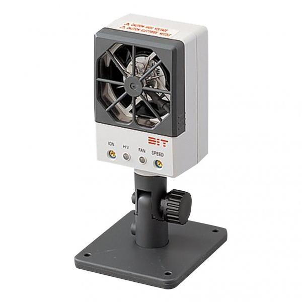 ●水平方向に360°回転し、前後方向に首振りするため、ラインのすき間・セル作業台など取り付け場所を選びません。 ●台座底面の磁石で壁面などに固定することもできます。 ●前面カバーが取り外せますので、電極の清掃が容易です。 ●名刺サイズのコン...