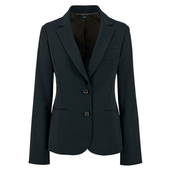 北陸の素材力が光る、長時間着ていても疲れにくいストレスフリーな着心地のジャケット。 背抜き仕立て・内ポケット 素材/ワルツトロストレッチ ポリエステル100%   【サイズ】 11 【カラー】 ブラック 【入数】 1点 630010