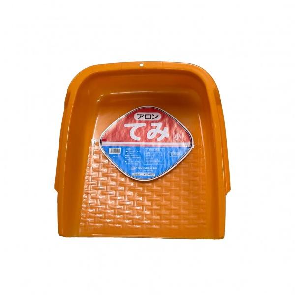 ●落ち葉の清掃等に最適。 ●入数:1個 ●サイズ:小 ●幅・横:420mm ●奥行:410mm ●高さ:150mm ●コード番号:302500  【サイズ】 小 【カラー】 オレンジ