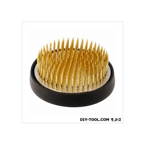 ●底部にゴムを使用、滑ることもなく花器を傷つけたりもしません。 ●生け花に欠かせない定番品。 ●鮮やかな輝きの、真鍮針を使用。 ●全体寸法(約):直径61mm×高さ21mm ※ゴムリング付は、全体寸法が2〜3mm大きくなります。 ●針寸法(...