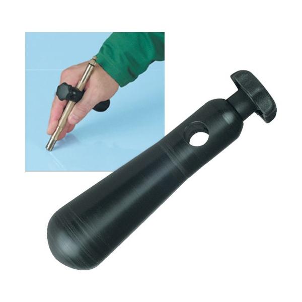 ■特徴 ガラスカッターに後付けするハンドルです。 取り付けることで力を入れやすく正確な作業が可能で疲れにくいです。  ■用途 ガラスの切断に。  ■仕様 適合機種：BO2000.M、BO2000.P、BO5000.0 カッタ、切断機  【入...