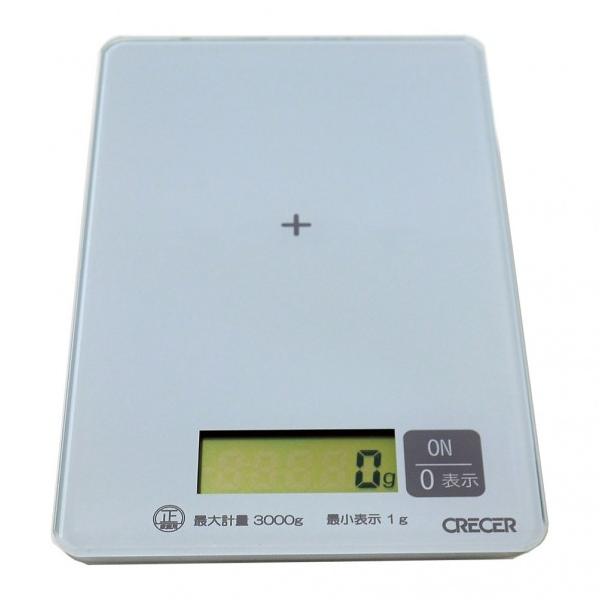 ●最大計量:3000g ●表示単位:1g単位 ●風袋引き(0表示機能) ●オートパワーオフ ●電源:単4乾電池×3本 ●本体:強化カ゛ラス・ABS樹脂 ●追加計量・減算計量OK(0表示機能) ●お手入れ簡単！全面フラットガラス その他はかり...