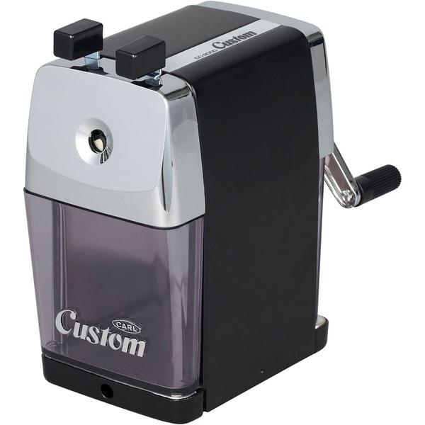 【仕様】 ●外寸:幅76×奥155×高153mm ●重量:720g ●材質:ABS亜鉛ダイカストその他 ●5段階芯先調整機能付  丈夫で安定感のある大型ボディに「大容量クズ受け」搭載。   【入数】 1個 CC2000K