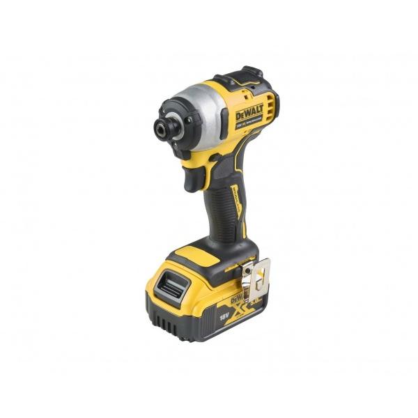 ●ボルト数(V):18 ●バッテリー容量(Ah):5 ●バッテリータイプ:リチウムイオン ●締付トルク(Nm):190 ●チャックサイズ(mm):6.35 ●本体重量(kg):0.96 ●回転数:0-2800回/分 ●打撃数:0-3200回...