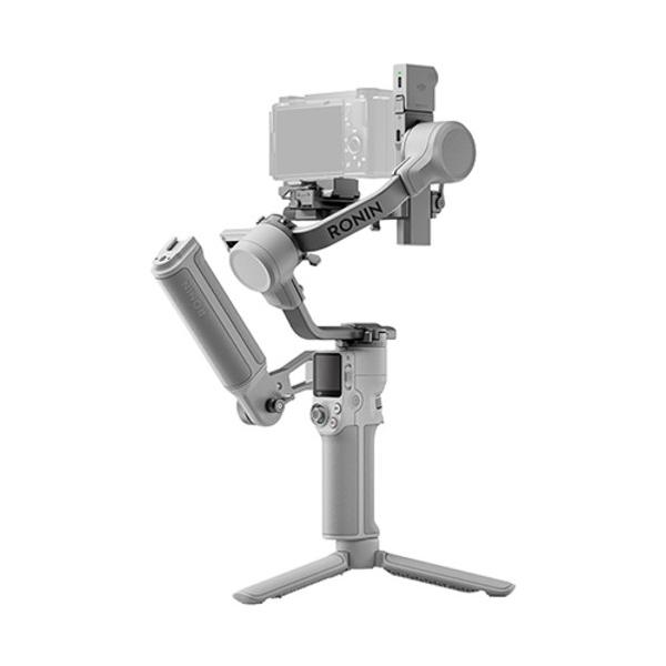 ■特徴 DJI RS 4 Miniは、コンテンツクリエイター向けに設計された全く新しいコンパクトで軽量なジンバルです。 自動軸ロック、インテリジェント・トラッキング&amp;構図補正、Teflon強化バランス調整、第3世代のネイティブ縦向き...