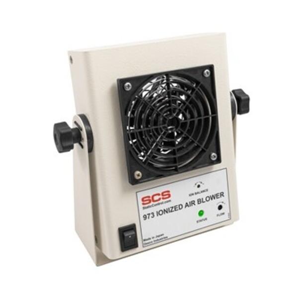 ■特徴 ステディステイトのファン式イオナイザーDCで絶縁体および接地されていない導体の静電気を除電します。 除電時間1秒未満、オフセット電圧±10Vです。 アラーム付きのアクティブバランシングシステムで最適な性能を実現するために電圧出力を継...