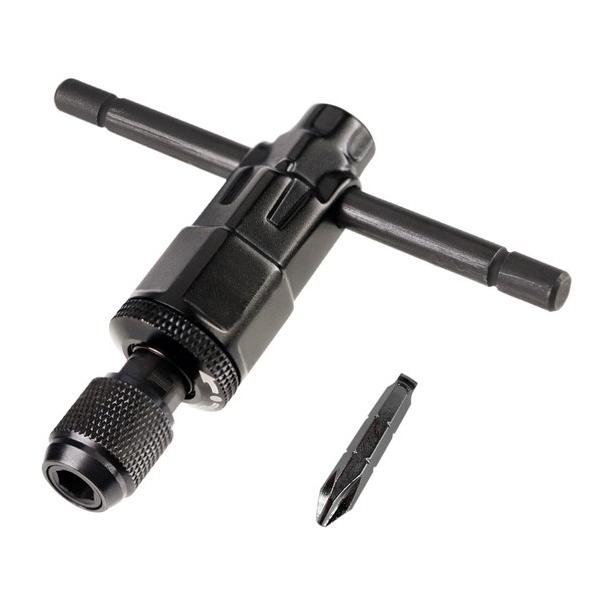 【商品説明】 高精度×高強度 差し替え式ラチェットドライバー。 ■特長 ボディ:航空機やレースカーにも使用されている、軽量・高強度の超々ジュラルミンを採用。 パワーハンドルにより、高出力のトルクを生み出し、本締めができます。 チャック:対辺...