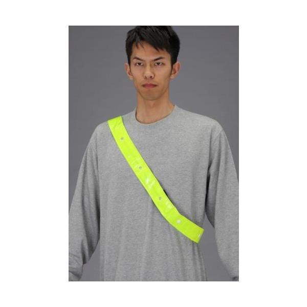 ●用途…ウォーキング、通勤通学などに ●材質…表:PVC 内側:ステンレス、FPC(フレキシブル基盤) ●カラー…イエロー ●光源…赤色LED×6個 ●電源…ボタン電池（CR2450）×1個（付属） ●連続使用時間…約140時間 ●点灯・点...