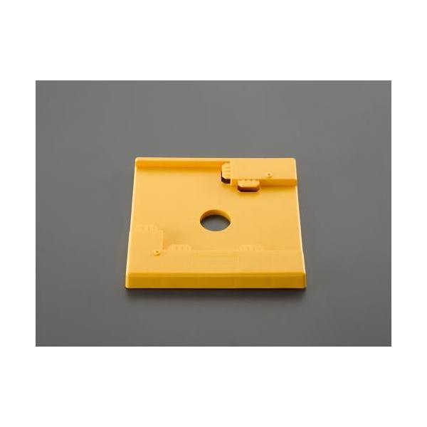 ●サイズ…140×140mm ●重量…250kg ●材質…再生ポリエチレン ●ジャッキベースの沈み込みを防止します。 ●センター、角、サイドの3ヶ所にジャッキベースをセットできます。   【重量】 250g 【入数】 1個 EA948TD1