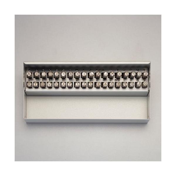 ●セット内容:36本組 ●英字(A/Z・&amp;) ●数字(0/8)※数字の6と9は共用です。 ●材質:スチール ●文字サイズ:2.4mm ●四角軸:6.4mm ●全長:60mm ●重量:1360g ●付属品:スチールケース ●コード品番...