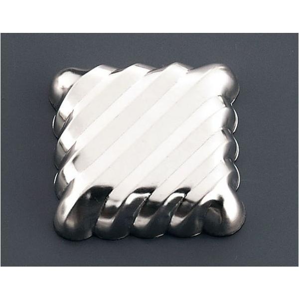 ●F.K印 ブリキケーキ型シリーズ ●(内寸)幅×奥行×深さ(mm):52×54×15   【サイズ】 〈中〉 【重量】 10 【入数】 1点 WKC47