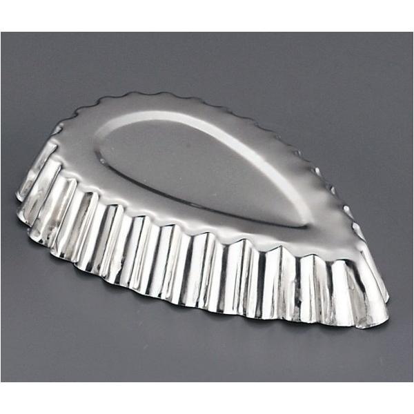 ●F.K印 ブリキケーキ型シリーズ ●(内寸)幅×奥行×深さ(mm):102×63×17   【サイズ】 〈中〉 【重量】 20 【入数】 1点 WKC18