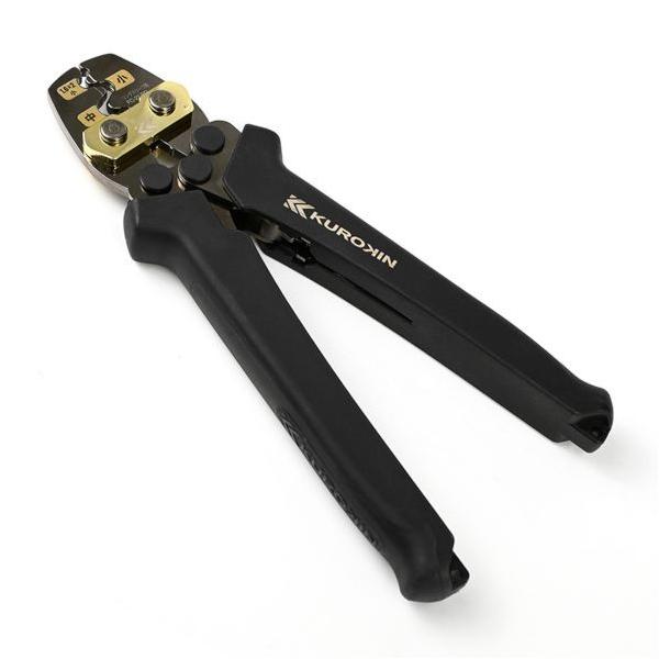 ダイスの圧着面積を小さくすることで、力を一点に集中させ、軽い力で潰し始めることができます。 グリップを長くすることで、外側を握ることで、ラクに圧着ができます。 グリップが抜けにくい本体設計です。 グリップくびれ部の幅を狭くすることで、指が掛...