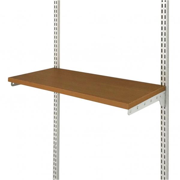 様々な物を収納していただける、棚(ライトブラウン)です。  スリット穴に差し込み、取付けます。  強化コート紙加工の為、キズがつきにくい仕様になっています。  棚底面には鬼目ナットの採用により、棚を動かす際何度でもネジの抜き差しが可能となっ...