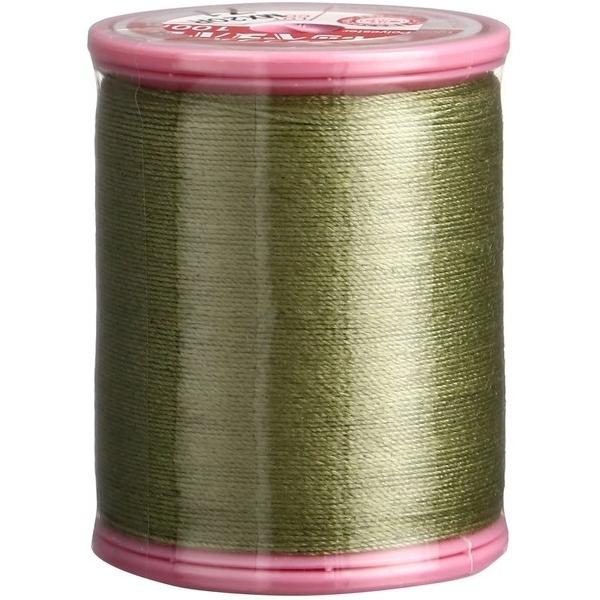 サイズ: ♯30 100m/巻 素材: ポリエステル100% 用途: 厚地用 使用ミシン針: 14〜16号 最もポピュラーな家庭用ミシン糸のシリーズです。  そのなかコットン、ウール、合せん、どんな生地にもなじみやすいのが特徴です。  なめ...