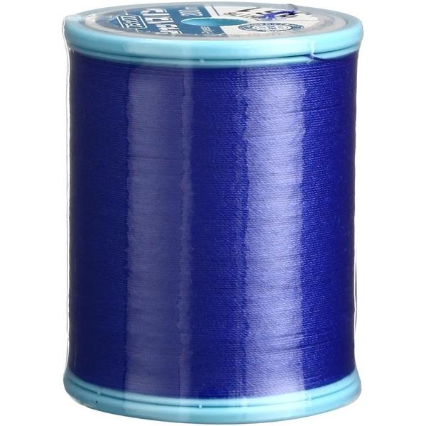 サイズ: ♯60 200m/巻 素材: ポリエステル100% 用途: 普通地用 使用ミシン針: 9〜14号 最もポピュラーな家庭用ミシン糸のシリーズです。  そのなかコットン、ウール、合せん、どんな生地にもなじみやすいのが特徴です。  なめ...