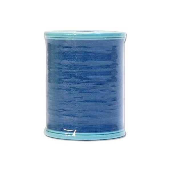 サイズ: ♯60 200m/巻 素材: ポリエステル100% 用途: 普通地用 使用ミシン針: 9〜14号 最もポピュラーな家庭用ミシン糸のシリーズです。  そのなかコットン、ウール、合せん、どんな生地にもなじみやすいのが特徴です。  なめ...