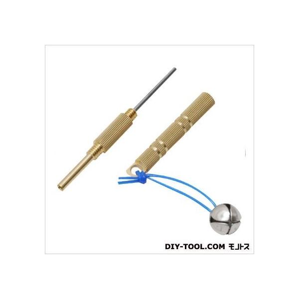 針起こしでお手入れ楽々です。 剣山の針起こし。 剣山のお手入れ用です。 二つのパーツに分かれ、針の間に詰まったゴミをかき出し、曲がった針を直すことが出来ます。 傾いた剣山針に剣山おこしを差し込んで直します。 紛失防止用の鈴付きです。 ●本体...