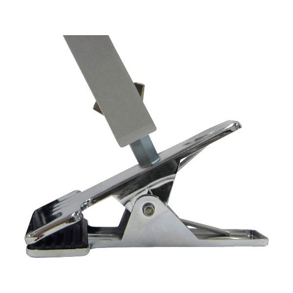 ■特徴 バネクランプ式ですので、簡単に取り付けができます。  ■用途 富士倉LED投光器専用  ■仕様 製品サイズ：幅60.5×長さ105×高さ54mm　 スペーサー：幅10(六角)×長さ20mm　 対応機種 ： 富士倉LED投光器専用10...