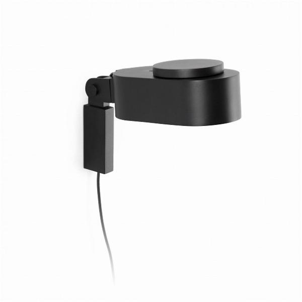 Inviting Light(インバイティング ライト)はBohman&amp;Folenius(スウェーデン出身の2名の工業デザイナー)による一般家庭向けウォールライト(壁掛け照明)です。 この商品の頭の部分は縦横どちらの方向にも動かすこ...