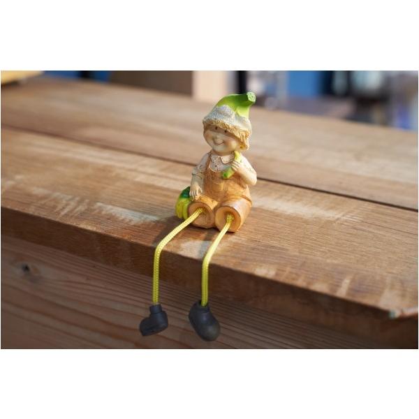 可愛いオーナメントです。 玄関やお庭、植物と一緒にお楽しみください オーナメント ガーデンオーナメント 置物 雑貨 人形 玄関 庭 ガーデンオブジェ  【サイズ】 5×4×H8cm 【入数】 1個 69