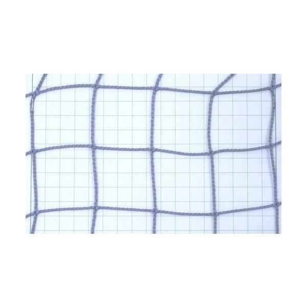 ■特徴 難燃ポリエチレンを使用した、害獣防止用の40mm目の防鳥用ネットになります。 無結節タイプ（有結節ネットに比べて軽く、通気性も高く伸びも小さい。 繊維の屈折がないため強度の低下が少ないです。 しかしネットが破損した場合には破損部が拡...