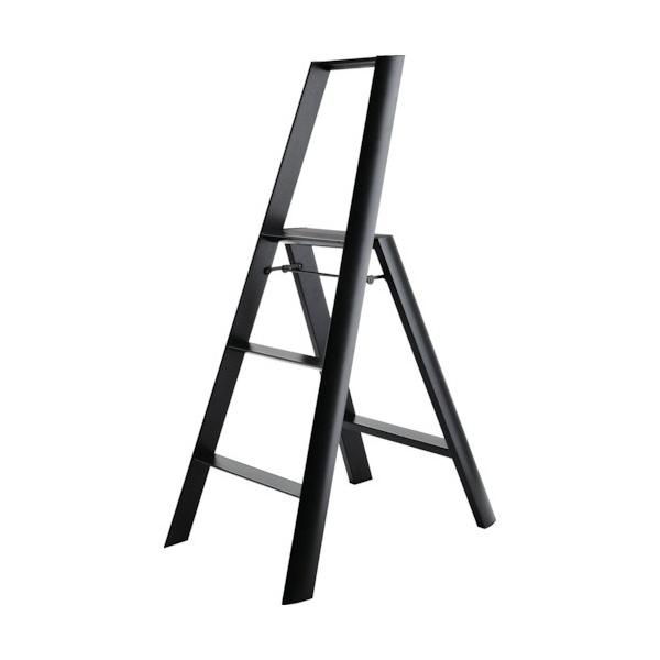 ■特徴 全サイズグッドデザイン賞を受賞しています。 折りたたんで自立するので、置き場所を選ばずコンパクトに収納できます。 ワンタッチバーにより片手で収納することができます。  ■仕様 踏ざん踏面幅：70mm 完成品 グッドデザイン賞受賞 製...