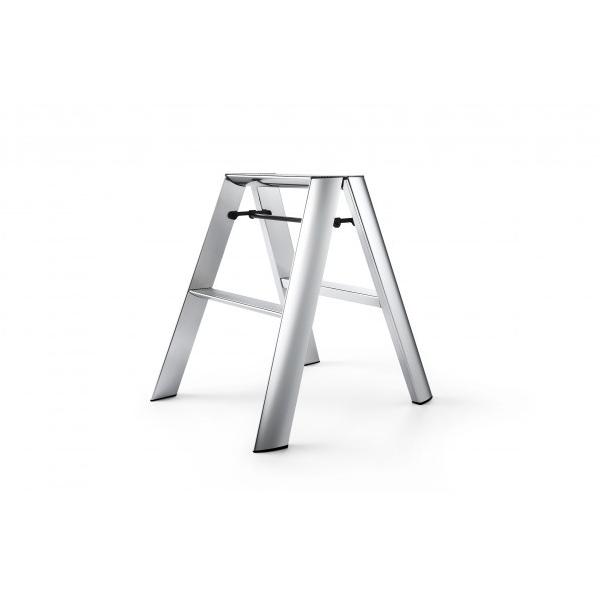 空間と人の為に生まれた新しいカタチ折りたたんでも自立する機能で使わない時も美しく  【サイズ】 W48×D57×H56cm 【カラー】 シルバー 【重量】 3.2Hz 【入数】 1台 ML202J(SI)