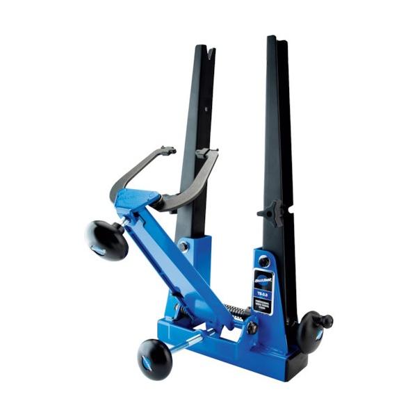 ■特長 大切な自転車であるほど任せてほしい、パークツールの振取台です。 アップライトアームが長くなり、ロードバイク、マウンテンバイク、BMXなどに採用されるほとんどのホイールにも対応しました。 クイックリリース、ソリッドアクスルハブの他に、...